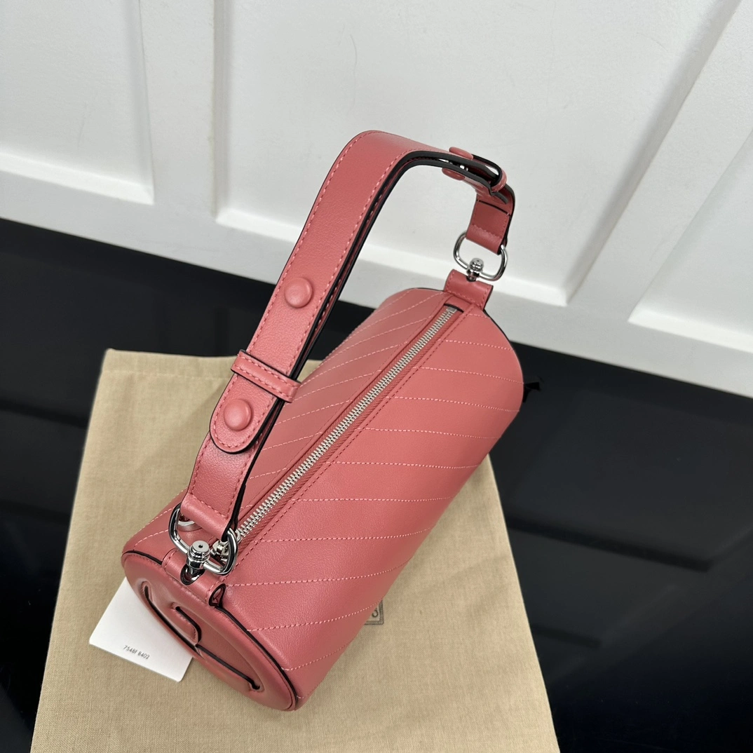 Indistinguishable Gucci Round Bags