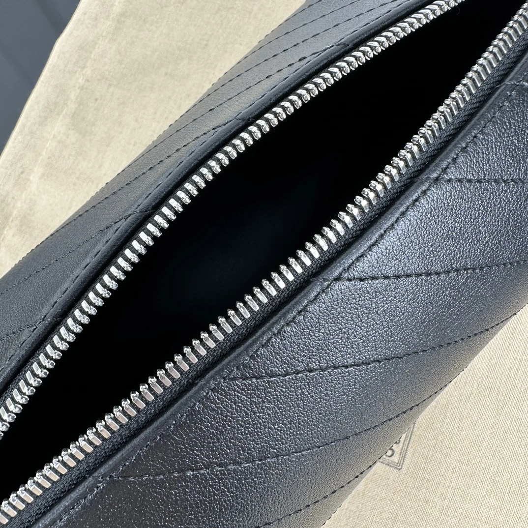 Budget-friendly Gucci Round Bags