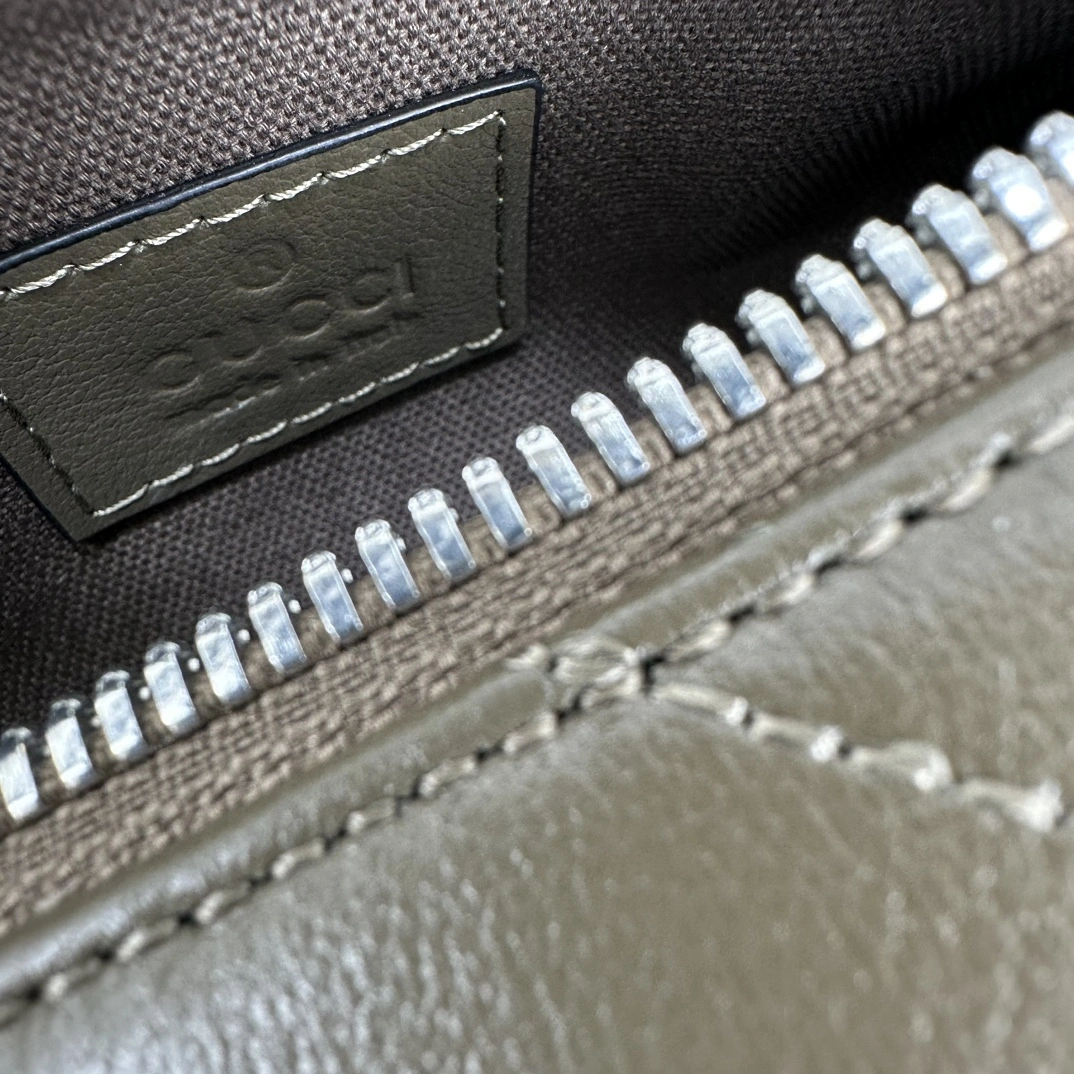 Economical Gucci Round Bags