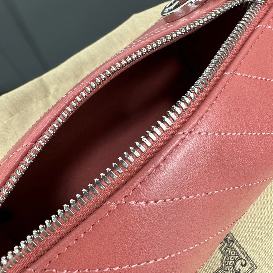 Economical Gucci Round Bags
