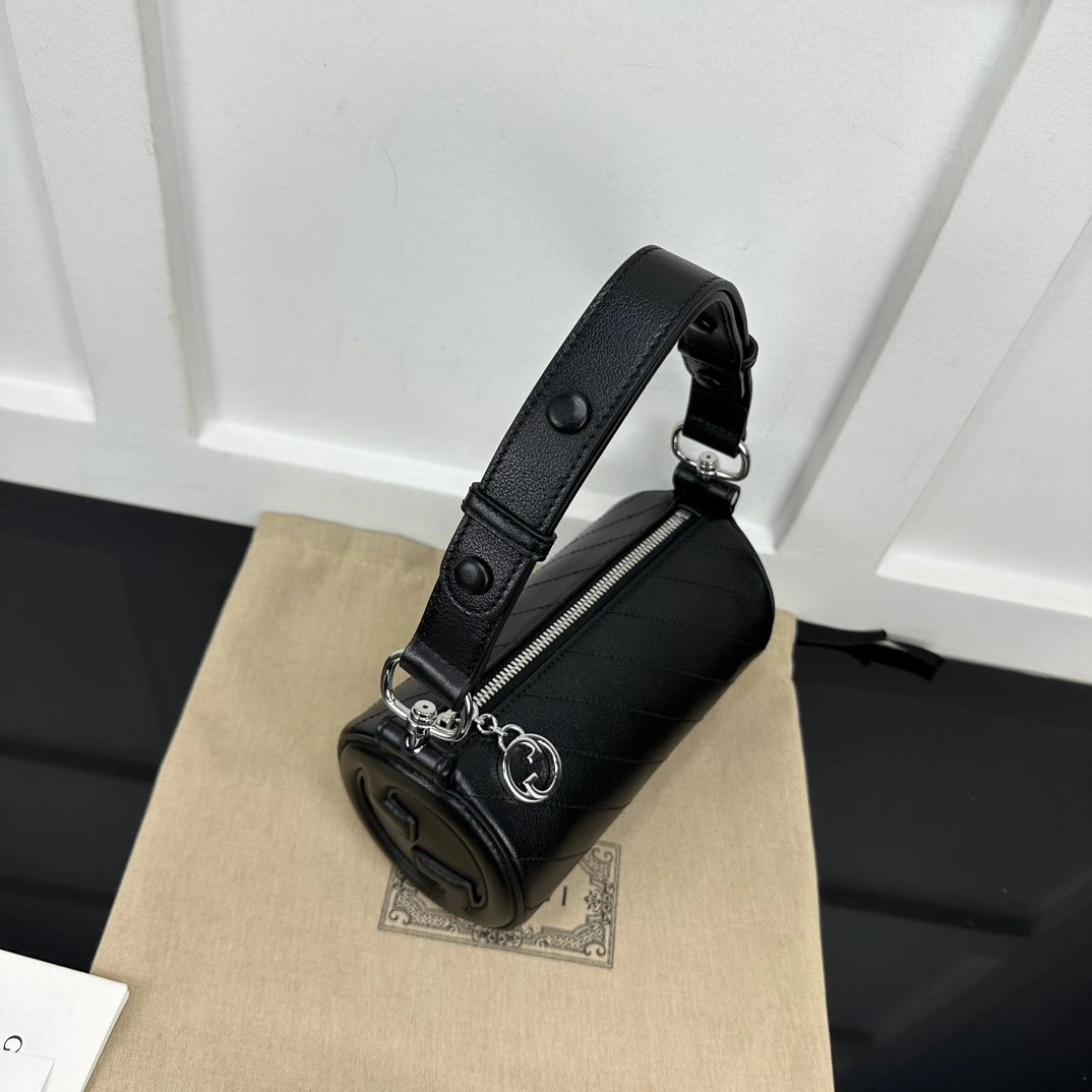 Cut-rate Gucci Round Bags