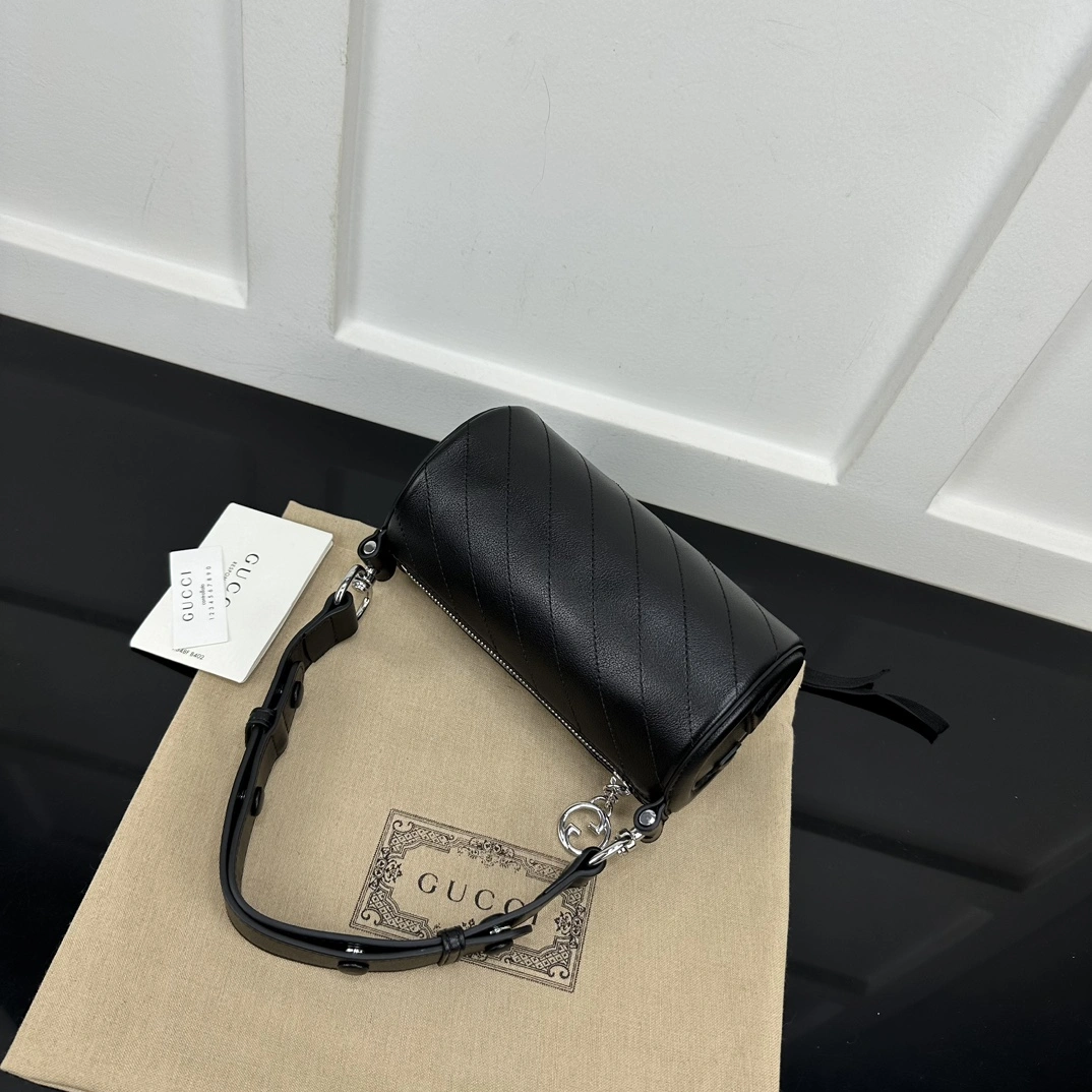 Cut-rate Gucci Round Bags