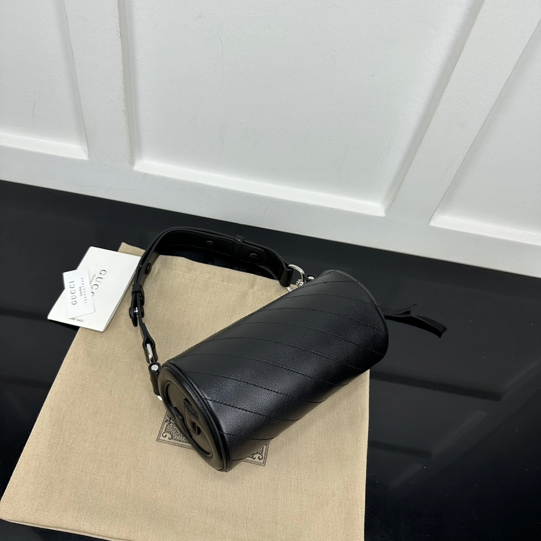 Cut-rate Gucci Round Bags