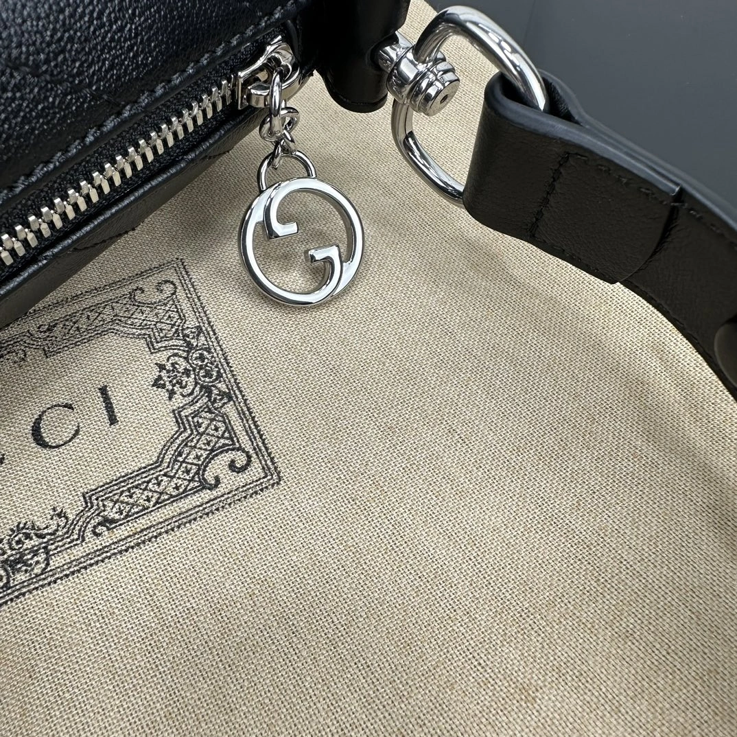 Cut-rate Gucci Round Bags