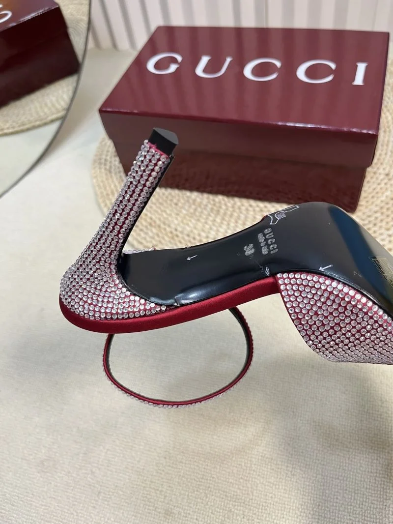 Top mirror Gucci Sandals