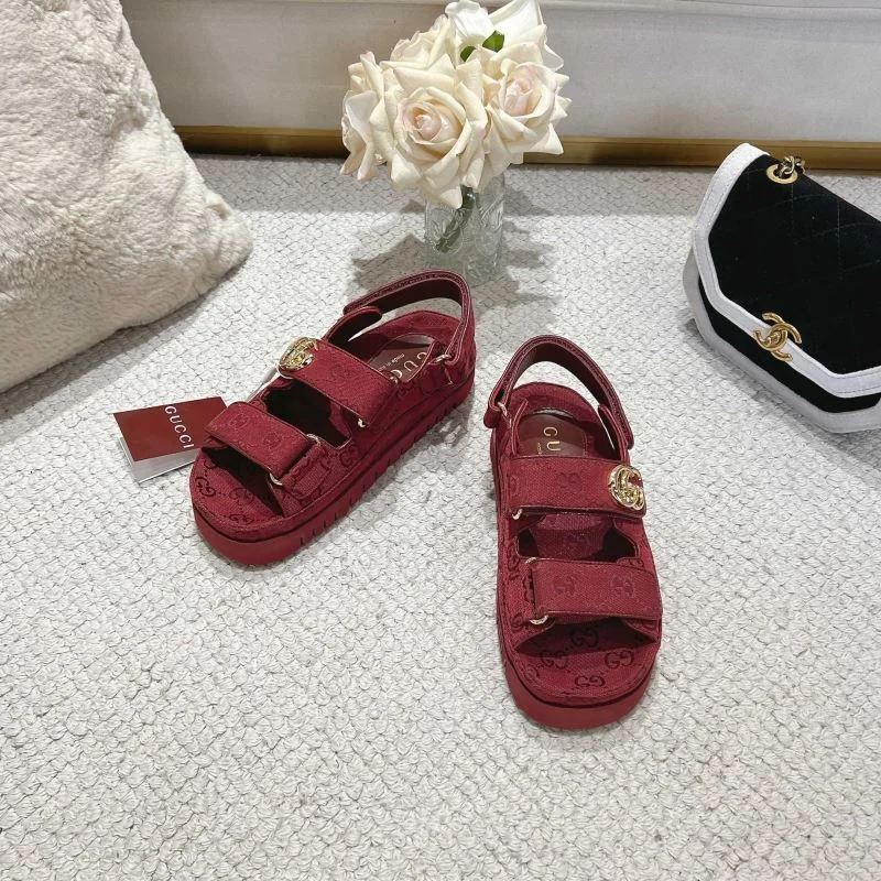 Top match Gucci Sandals