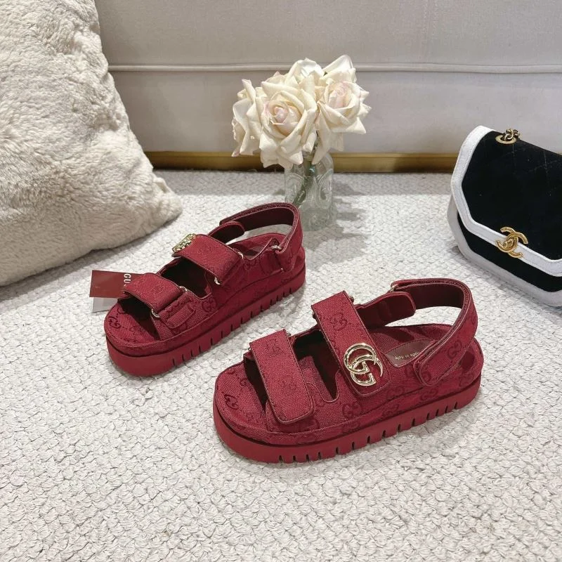 Top match Gucci Sandals