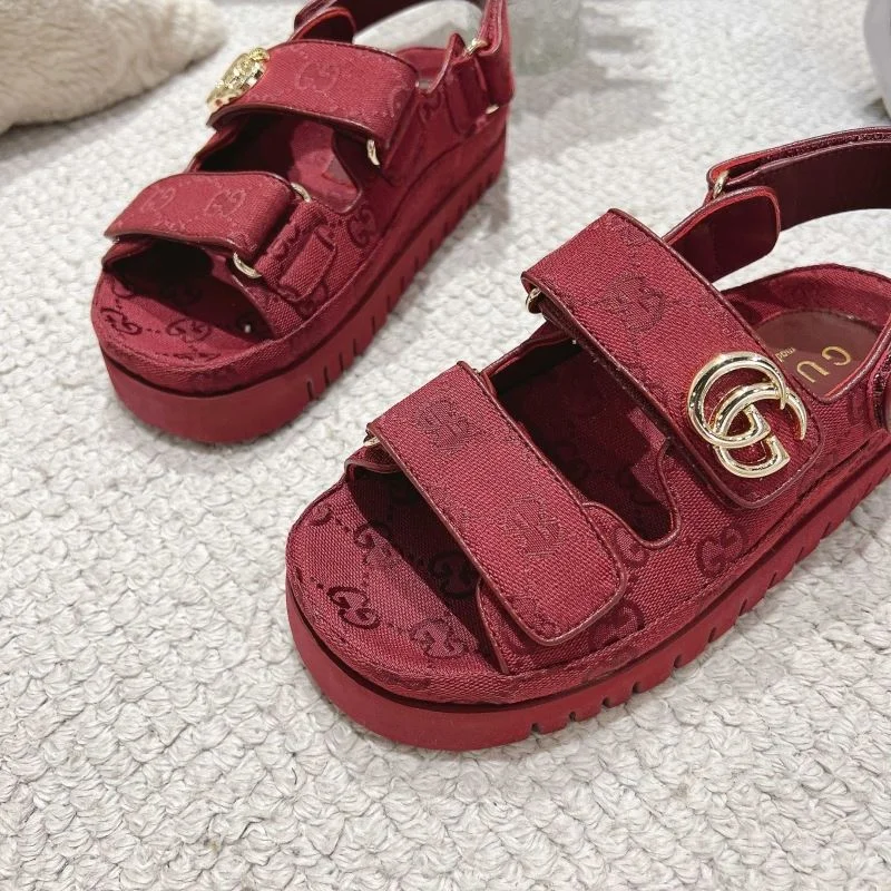Top match Gucci Sandals