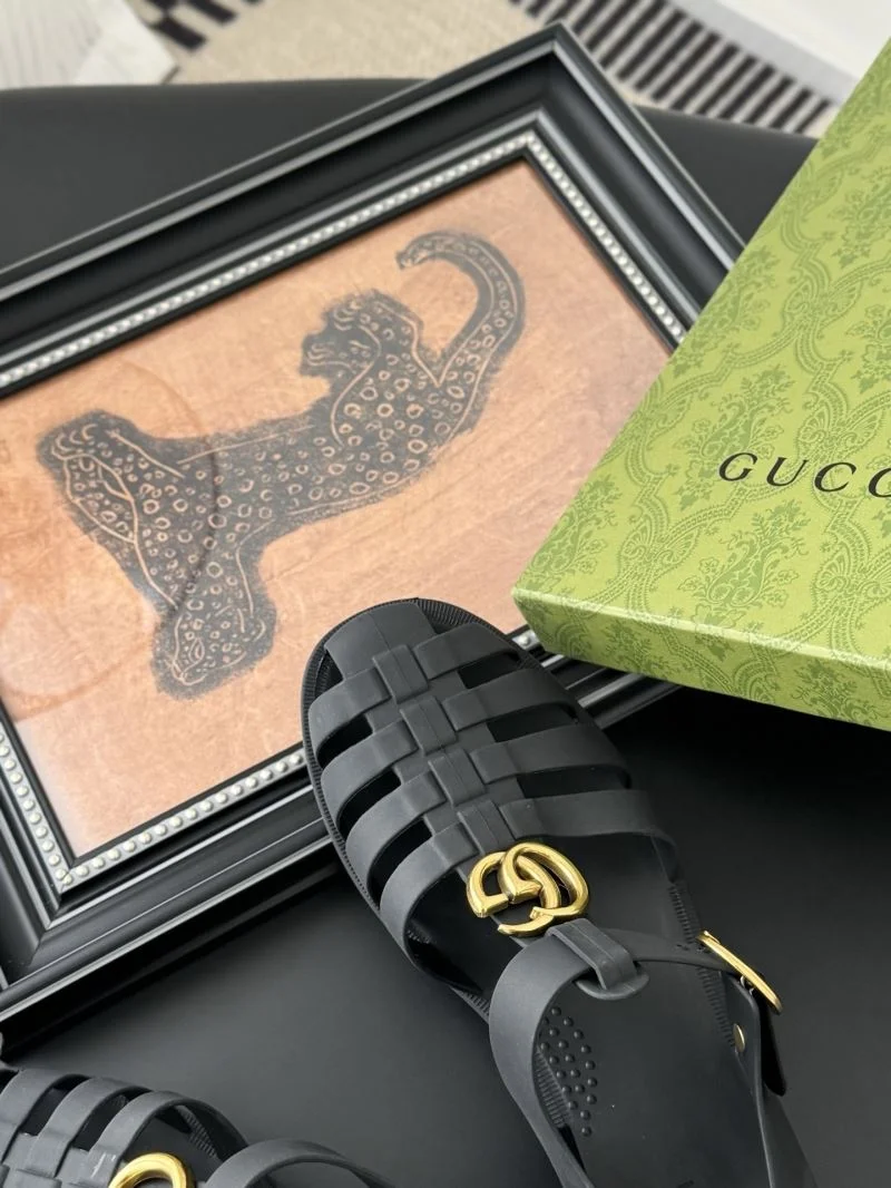 Brand-authenticated Gucci Sandals