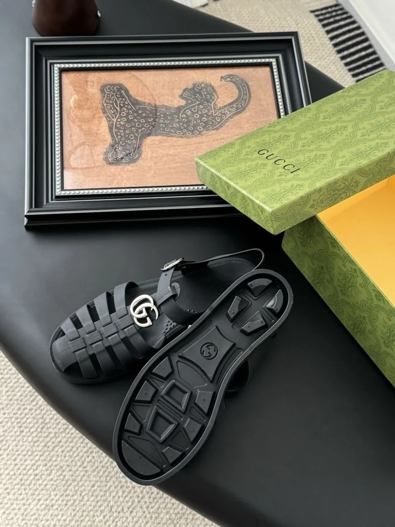 Top mirror Gucci Sandals