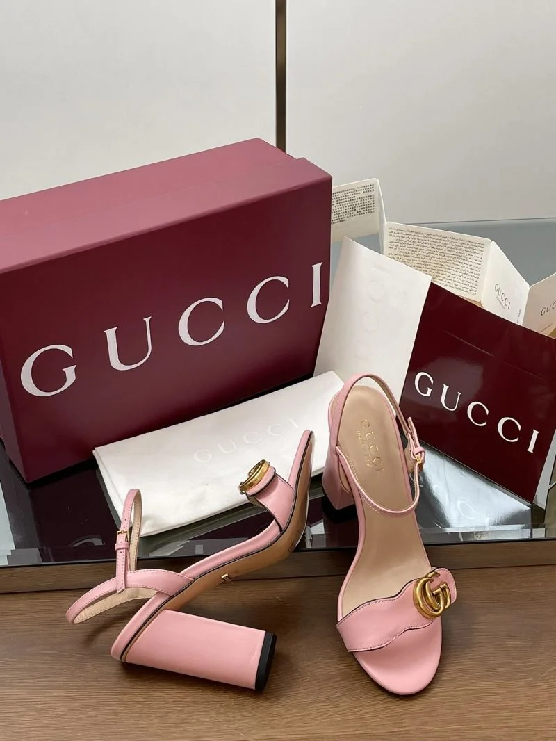 Top match Gucci Sandals