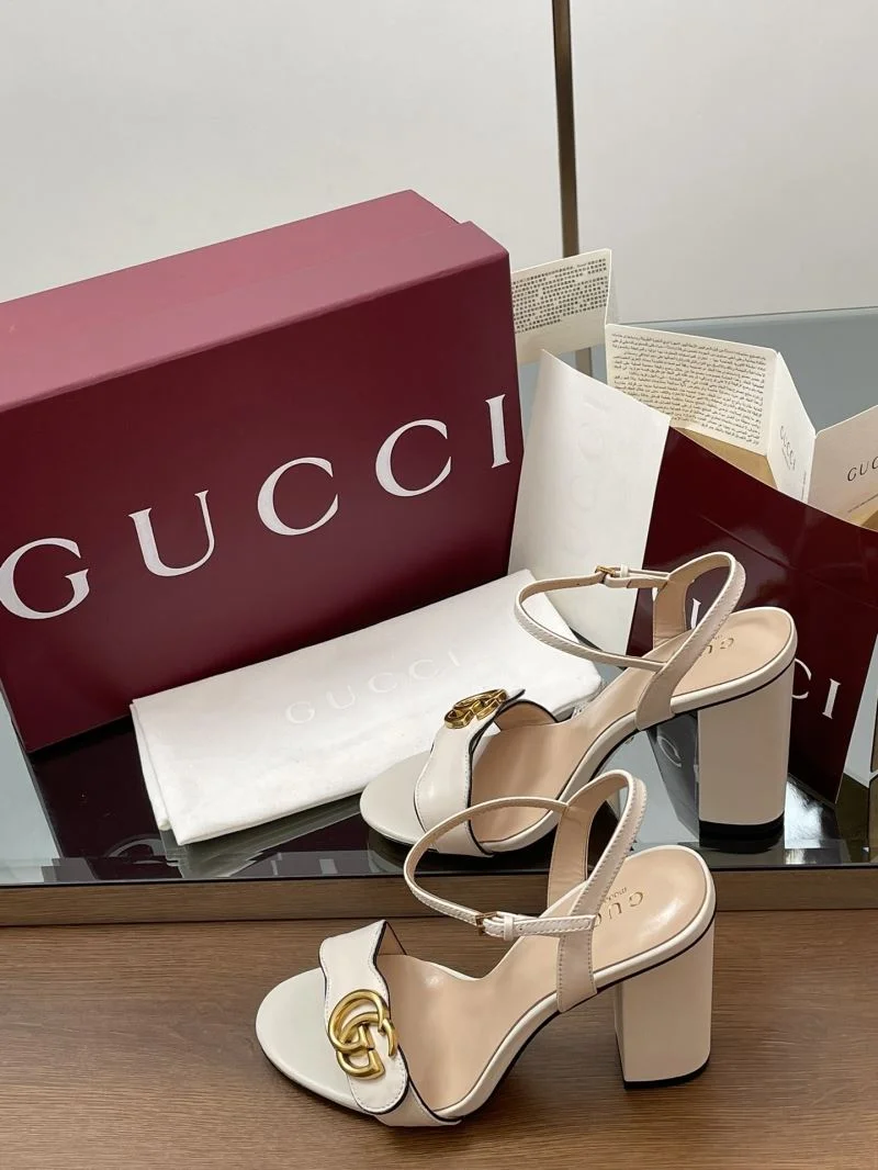 Top match Gucci Sandals