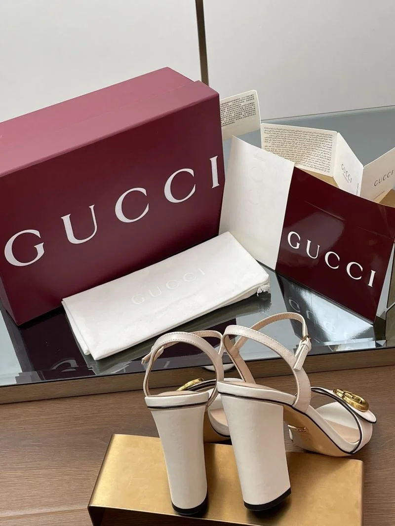 Top match Gucci Sandals