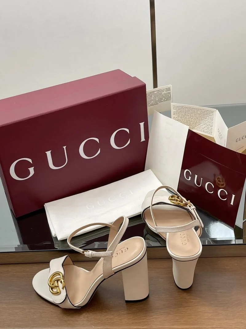 Top match Gucci Sandals