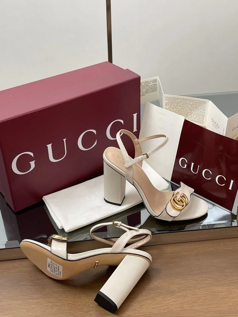 Top match Gucci Sandals