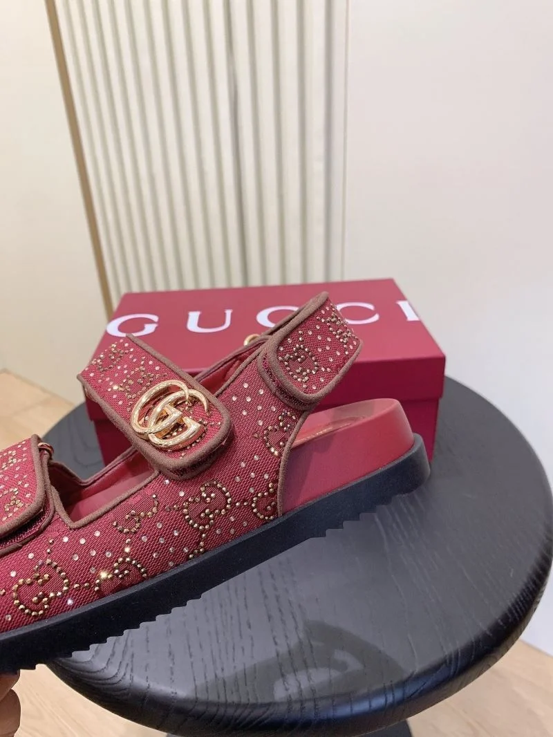 Accurate model Gucci Sandals