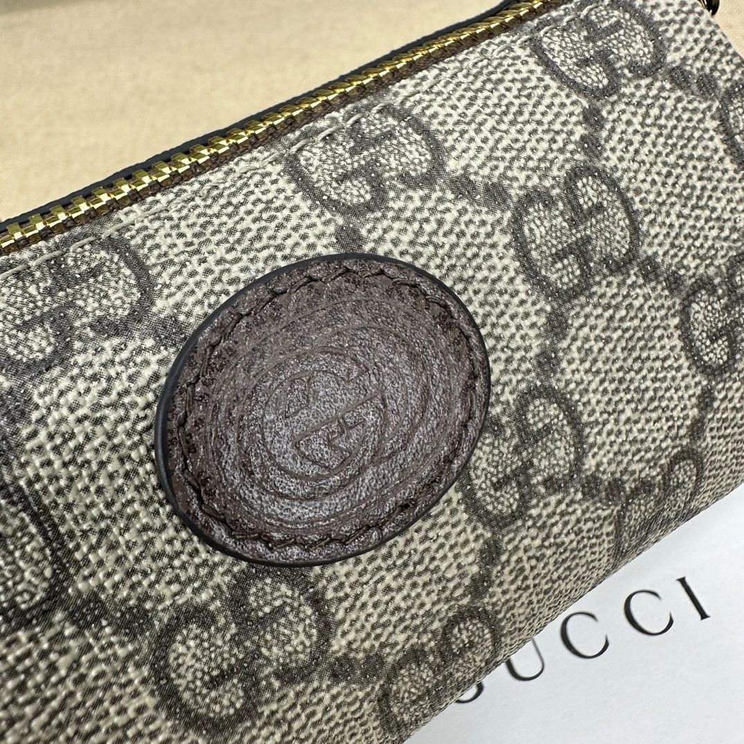 Brand-authenticated Gucci Satchel Bags