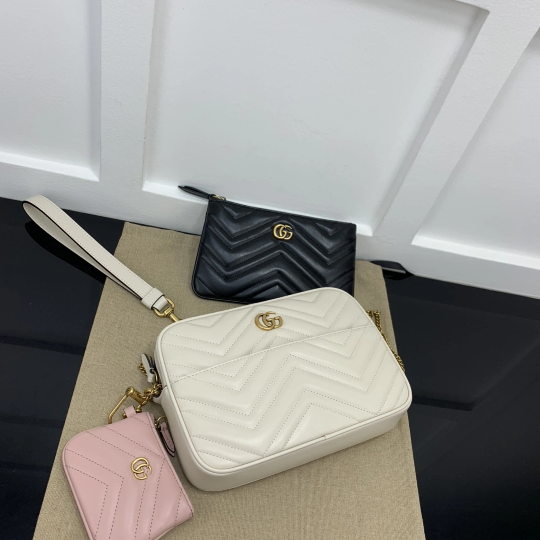 Accurate model Gucci Satchel Bags