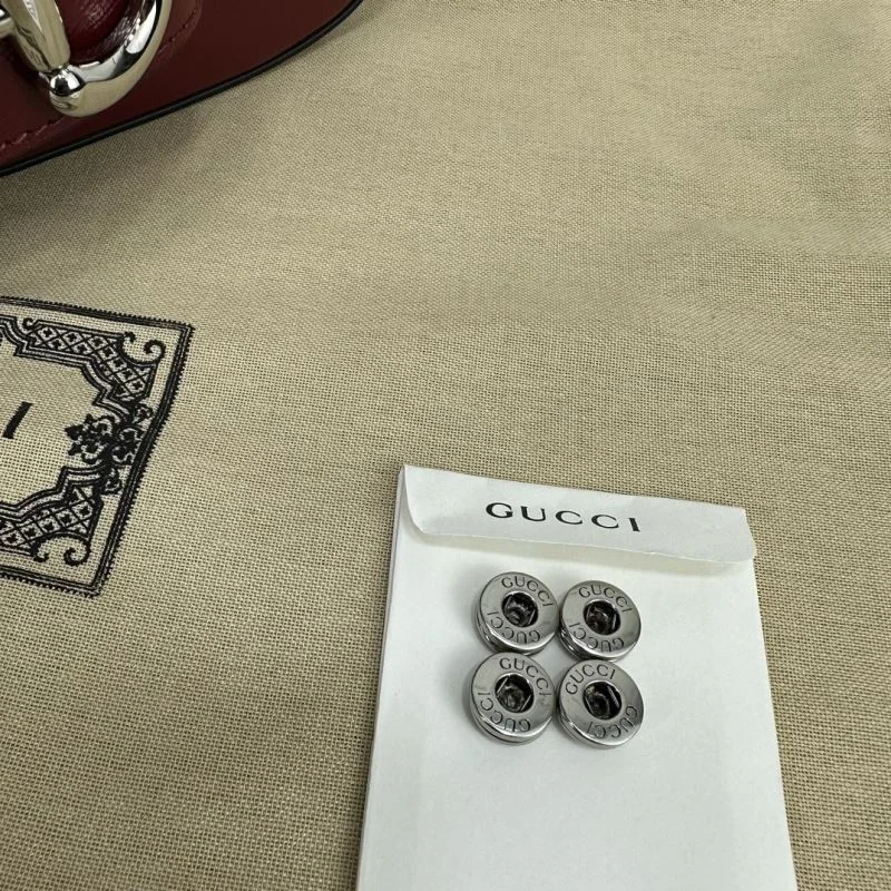 Accurate model Gucci Satchel Bags
