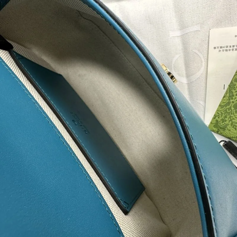Accurate model Gucci Satchel Bags