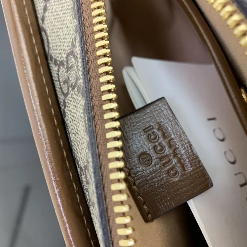 Accurate model Gucci Satchel Bags