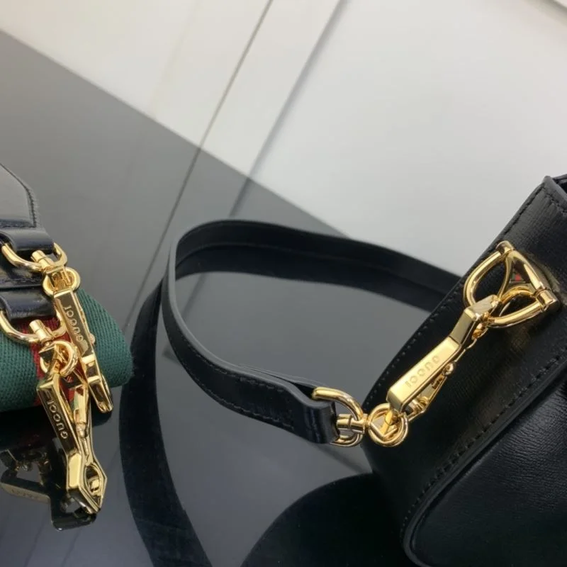 Accurate model Gucci Satchel Bags