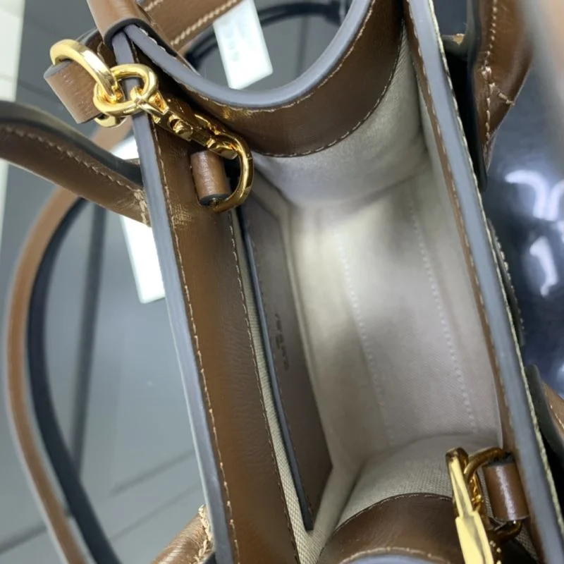 Accurate model Gucci Satchel Bags