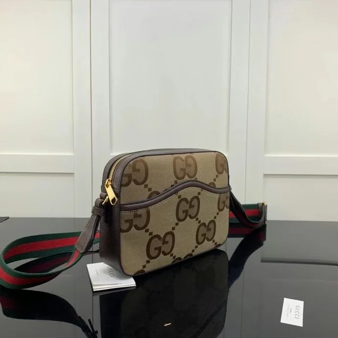 Accurate model Gucci Satchel Bags