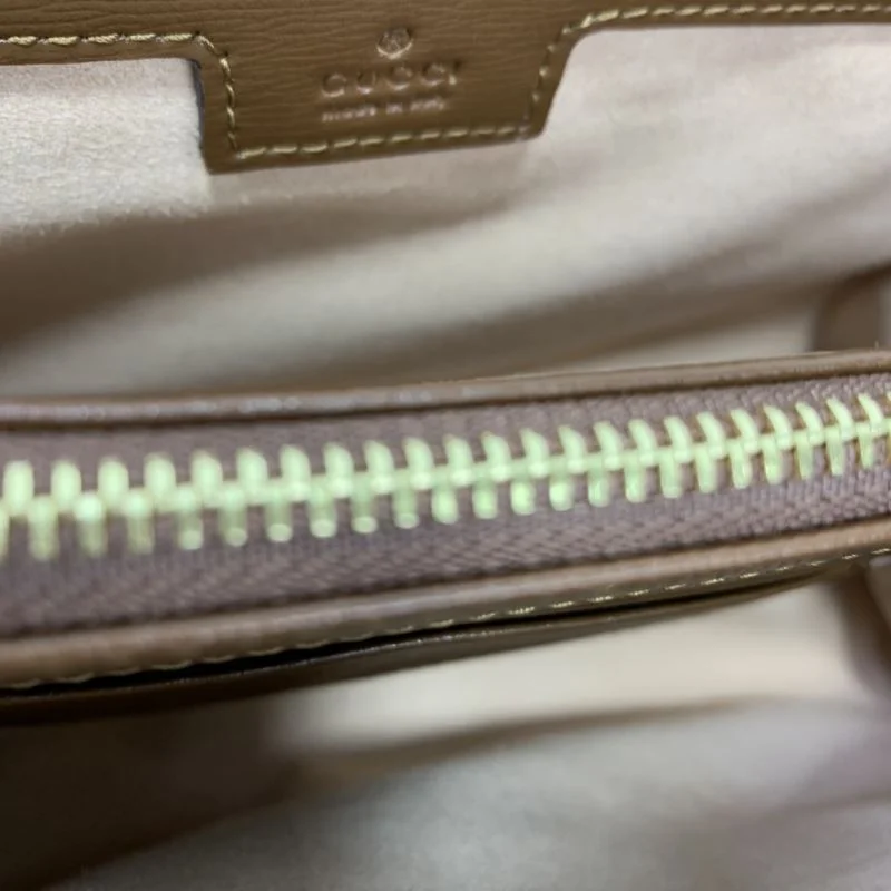 Top mirror Gucci Satchel Bags
