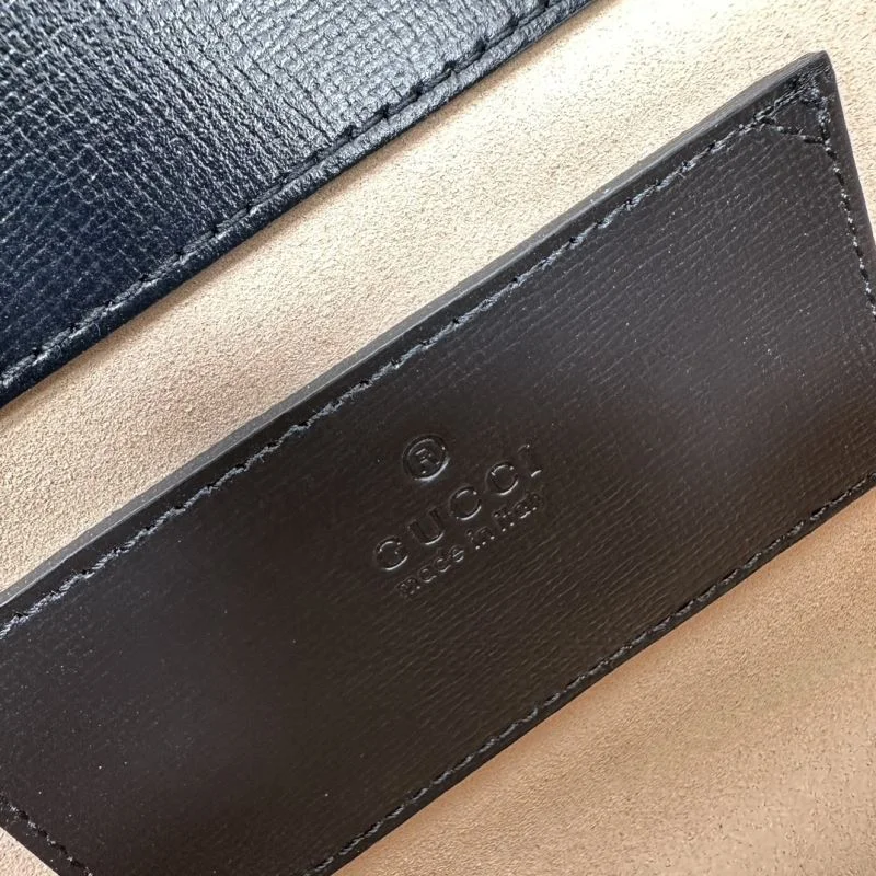 Accurate model Gucci Satchel Bags