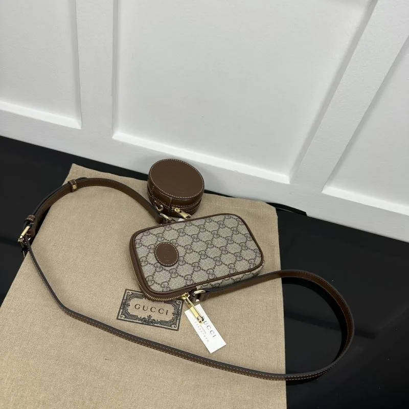Accurate model Gucci Satchel Bags