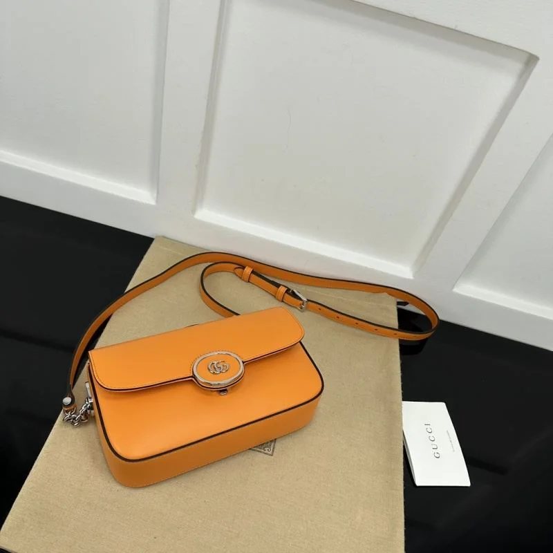 Accurate model Gucci Satchel Bags