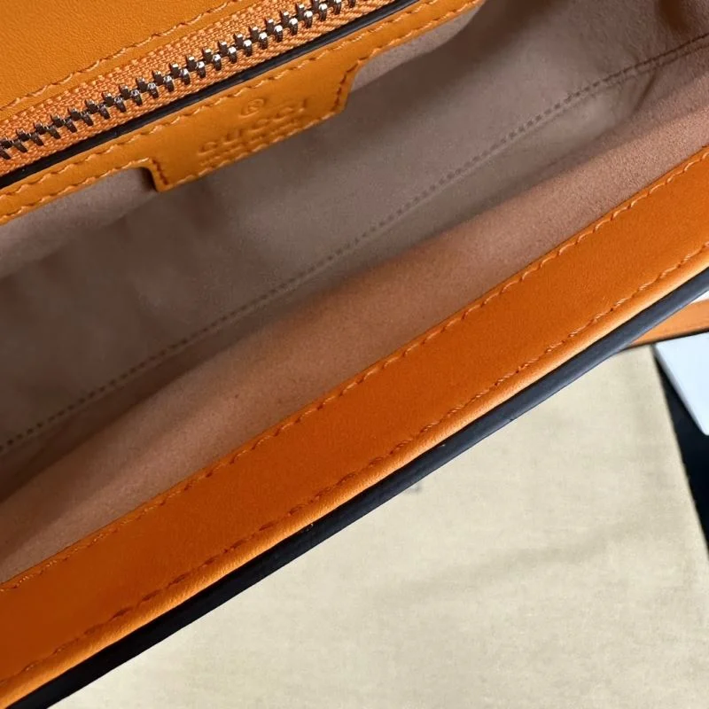 Accurate model Gucci Satchel Bags