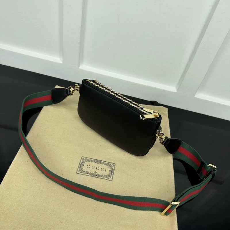 Accurate model Gucci Satchel Bags