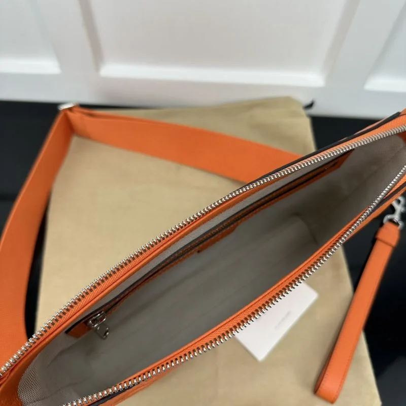 Top match Gucci Satchel Bags