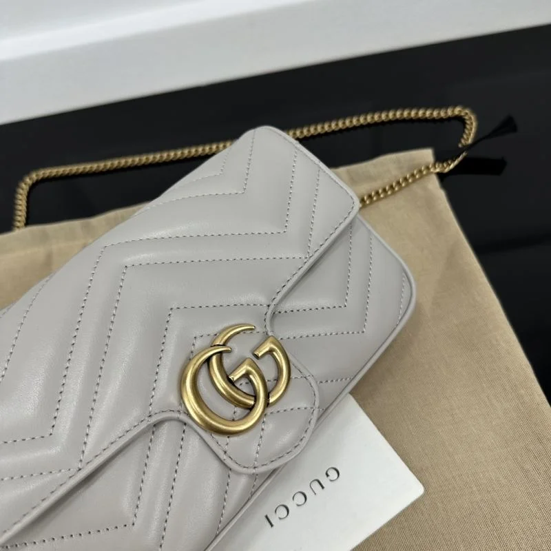 Accurate model Gucci Satchel Bags