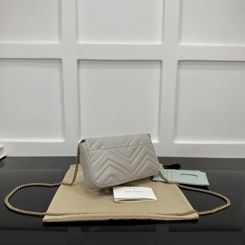 Accurate model Gucci Satchel Bags