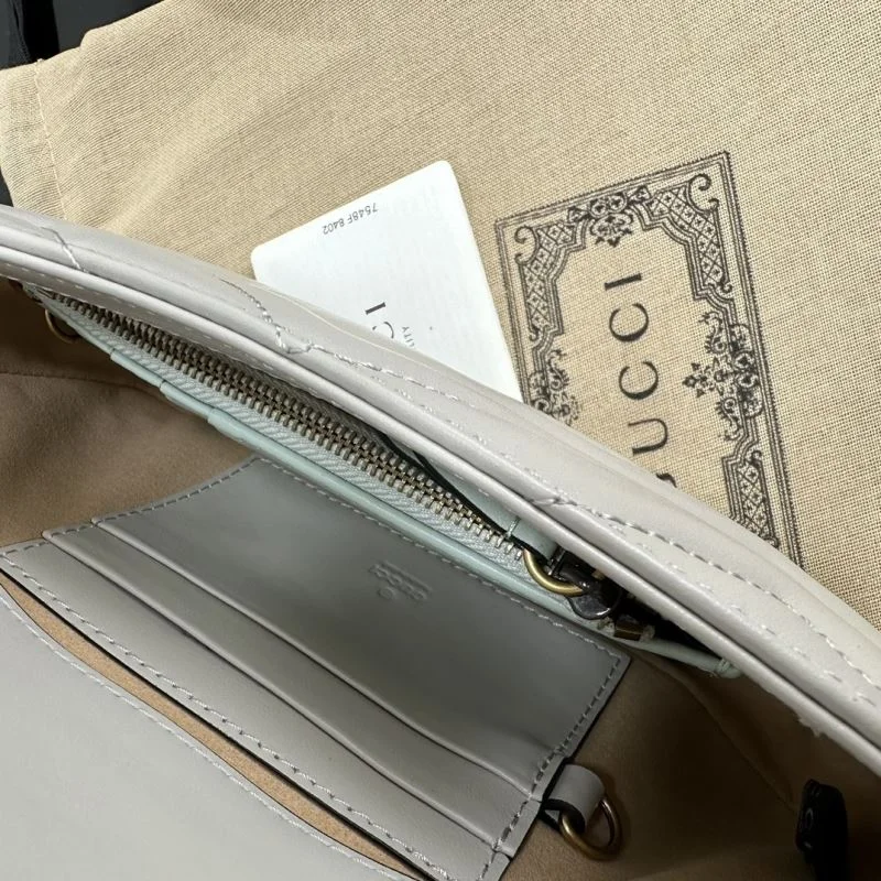 Accurate model Gucci Satchel Bags