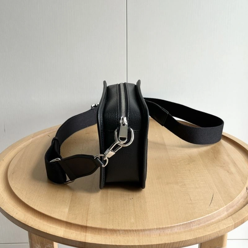 Accurate model Gucci Satchel Bags