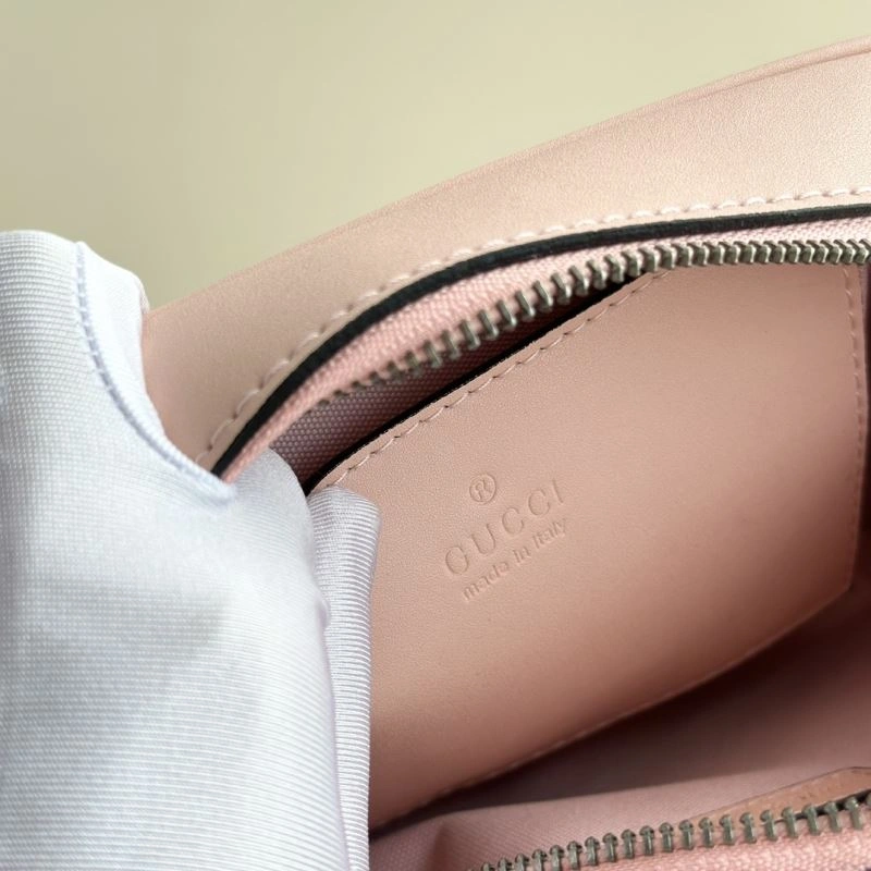 Accurate model Gucci Satchel Bags