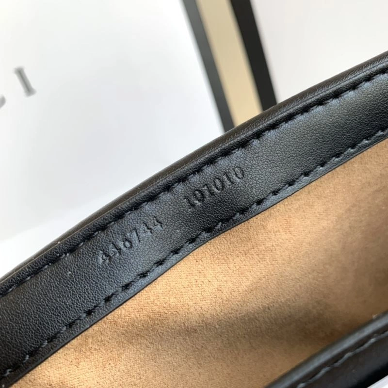Accurate model Gucci Satchel Bags