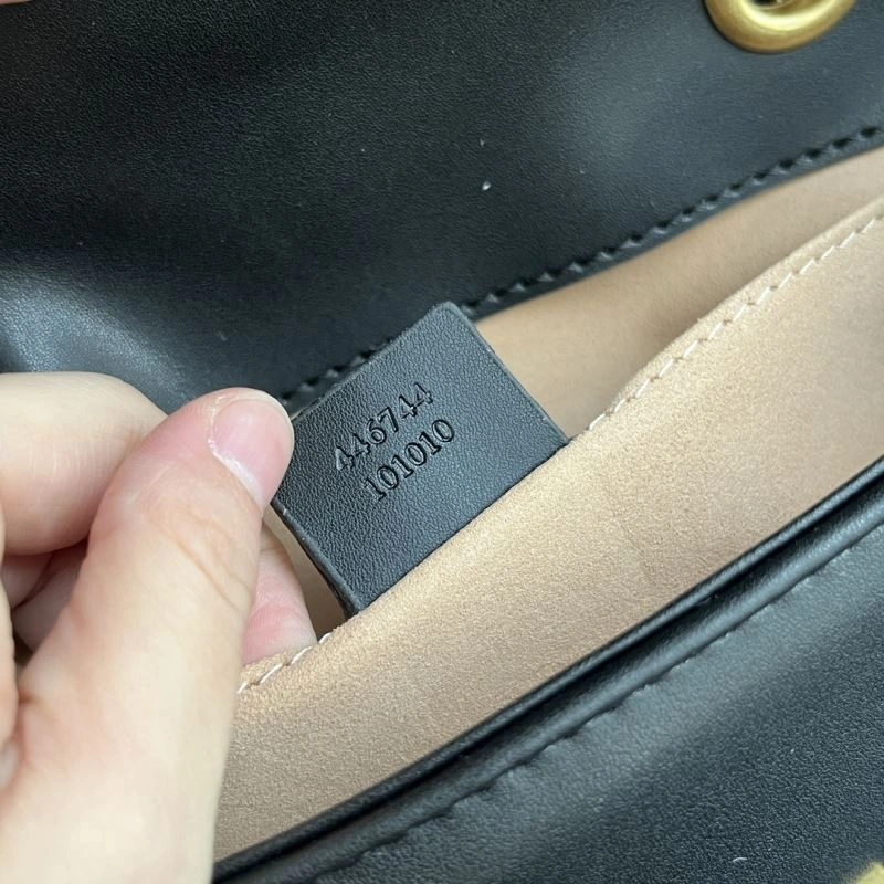 Accurate model Gucci Satchel Bags