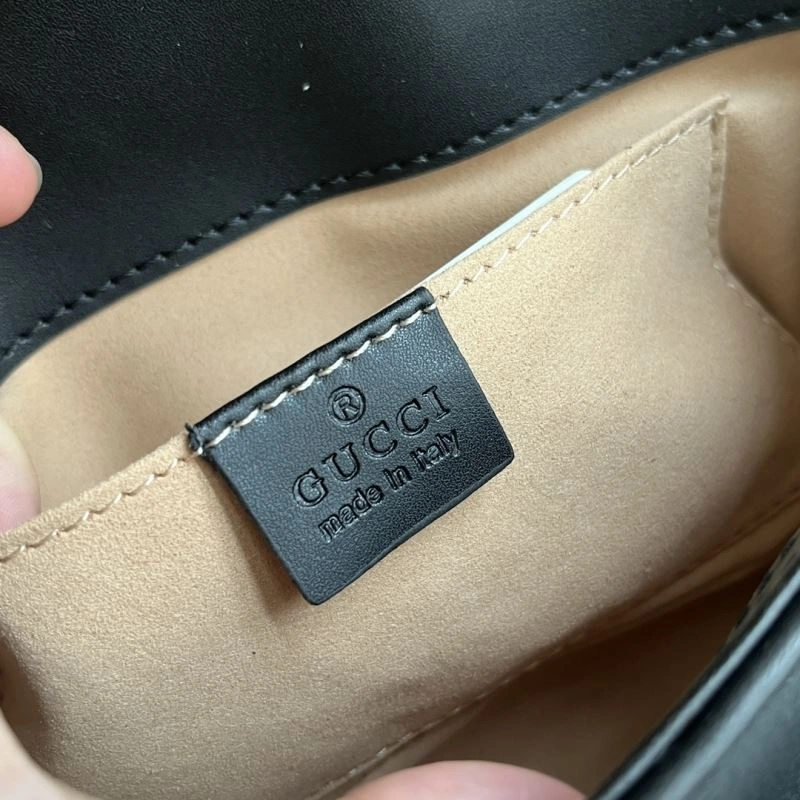 Accurate model Gucci Satchel Bags