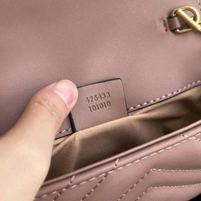 Accurate model Gucci Satchel Bags