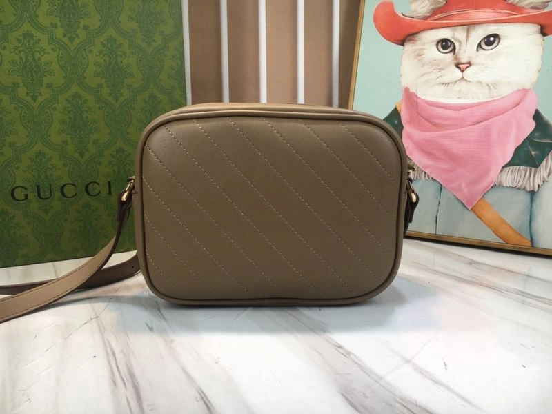 Accurate model Gucci Satchel Bags