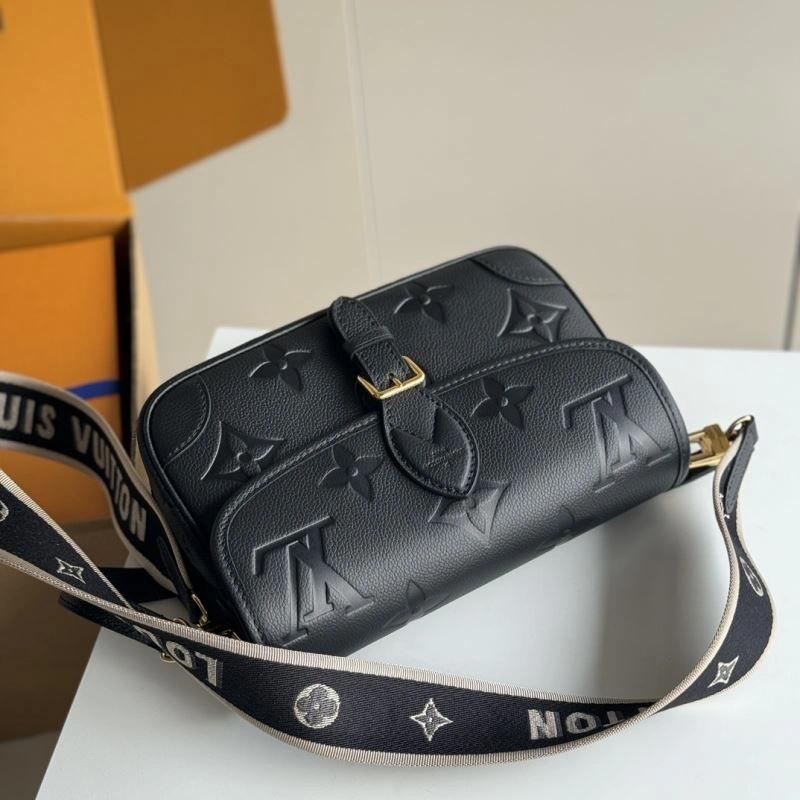 Indistinguishable Gucci Satchel Bags
