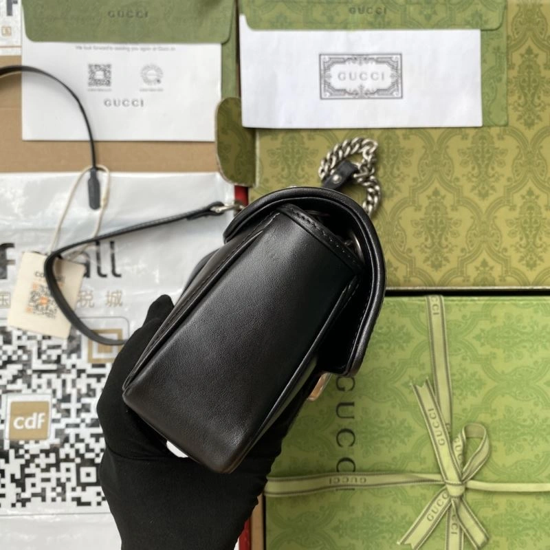 Accurate model Gucci Satchel Bags