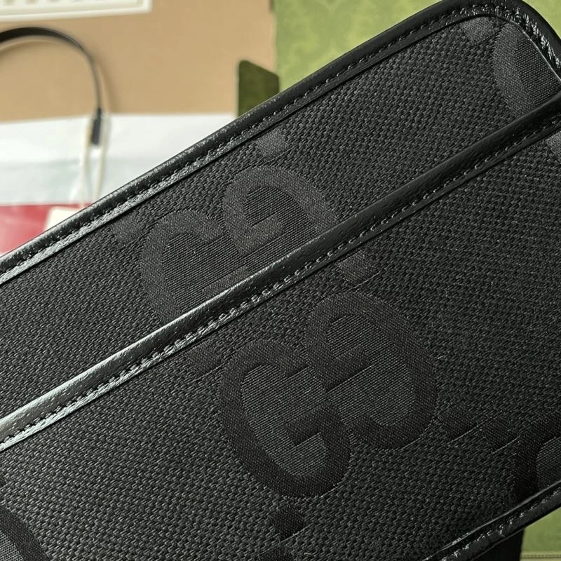 Accurate model Gucci Satchel Bags