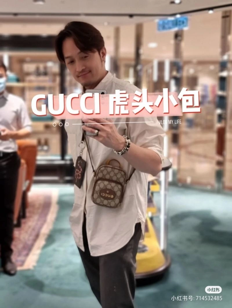 Brand-authenticated Gucci Satchel Bags