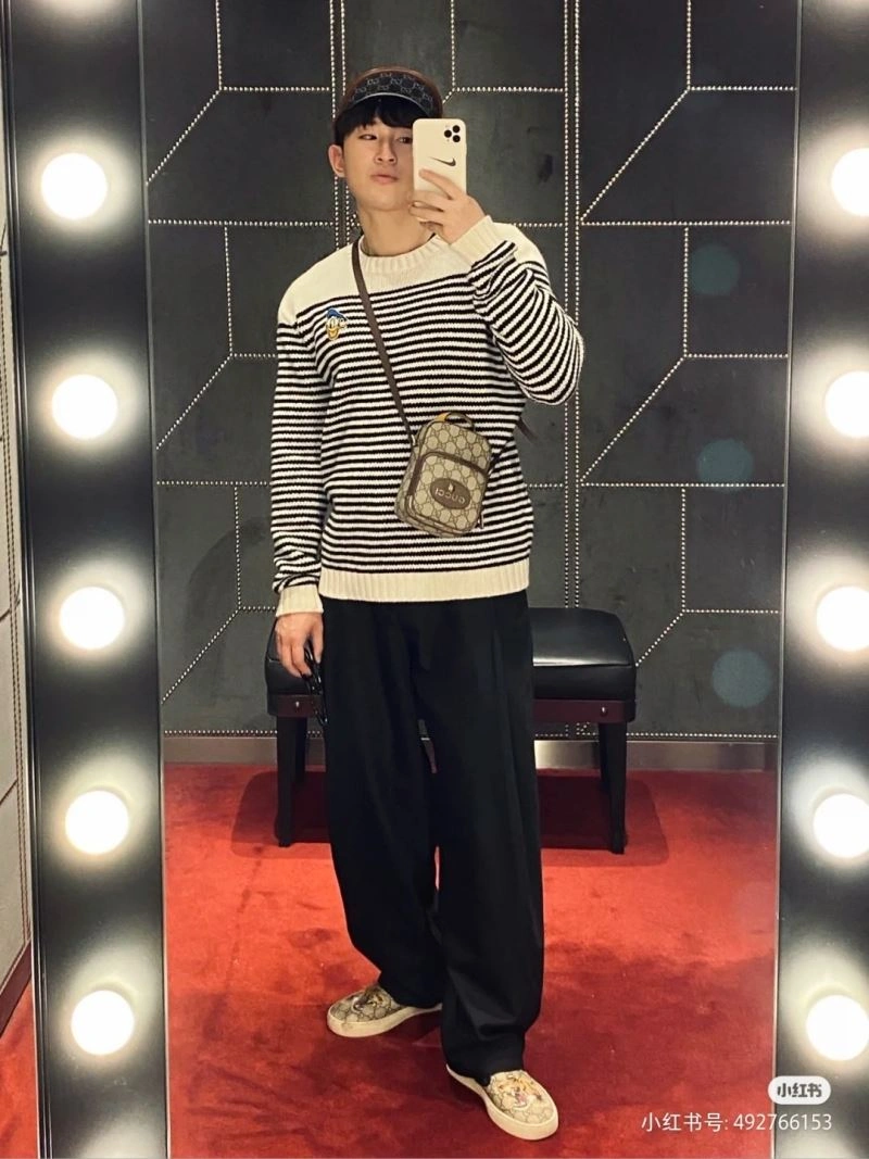 Brand-authenticated Gucci Satchel Bags